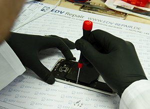 Handy Display Reparatur: Die Möglichkeiten und Risiken | EDV-Repair
